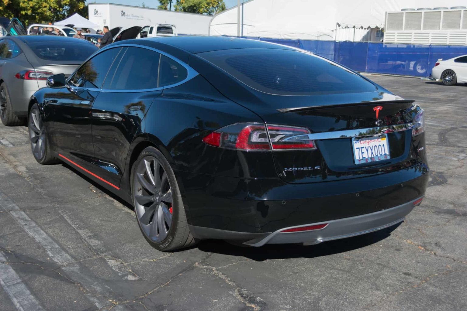 Towing A Tesla Behind An RV: Possible (Or Foolish?!)? - Green Car Future