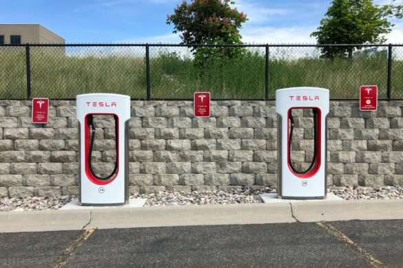 Why Does Tesla Put Foam in Tires? Do All Models Have This? - Green Car ...